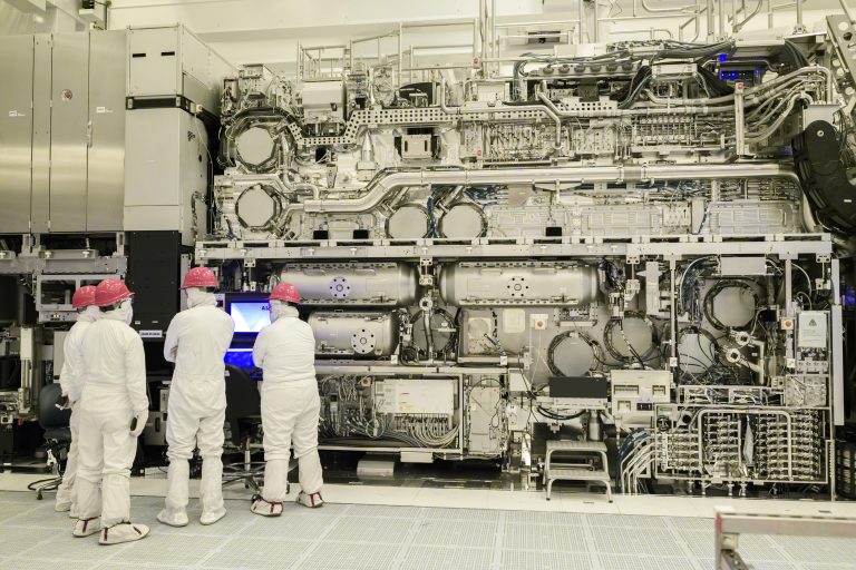 Asml To Ship First Second Gen High Na Euv Machine